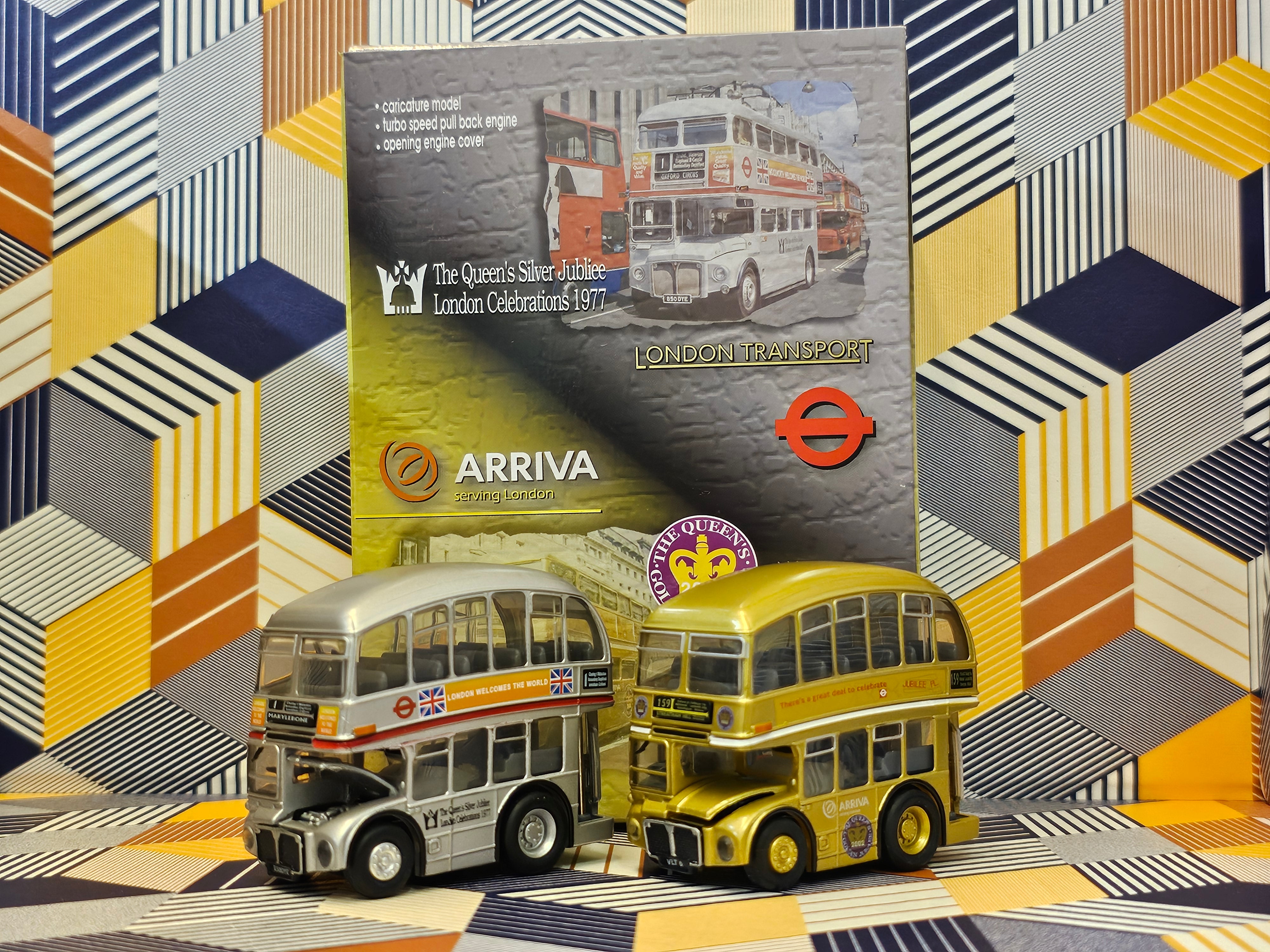 Q Pull back bus~AEC Routemaster "The Queen Silver Jubilee 1977" set ...
