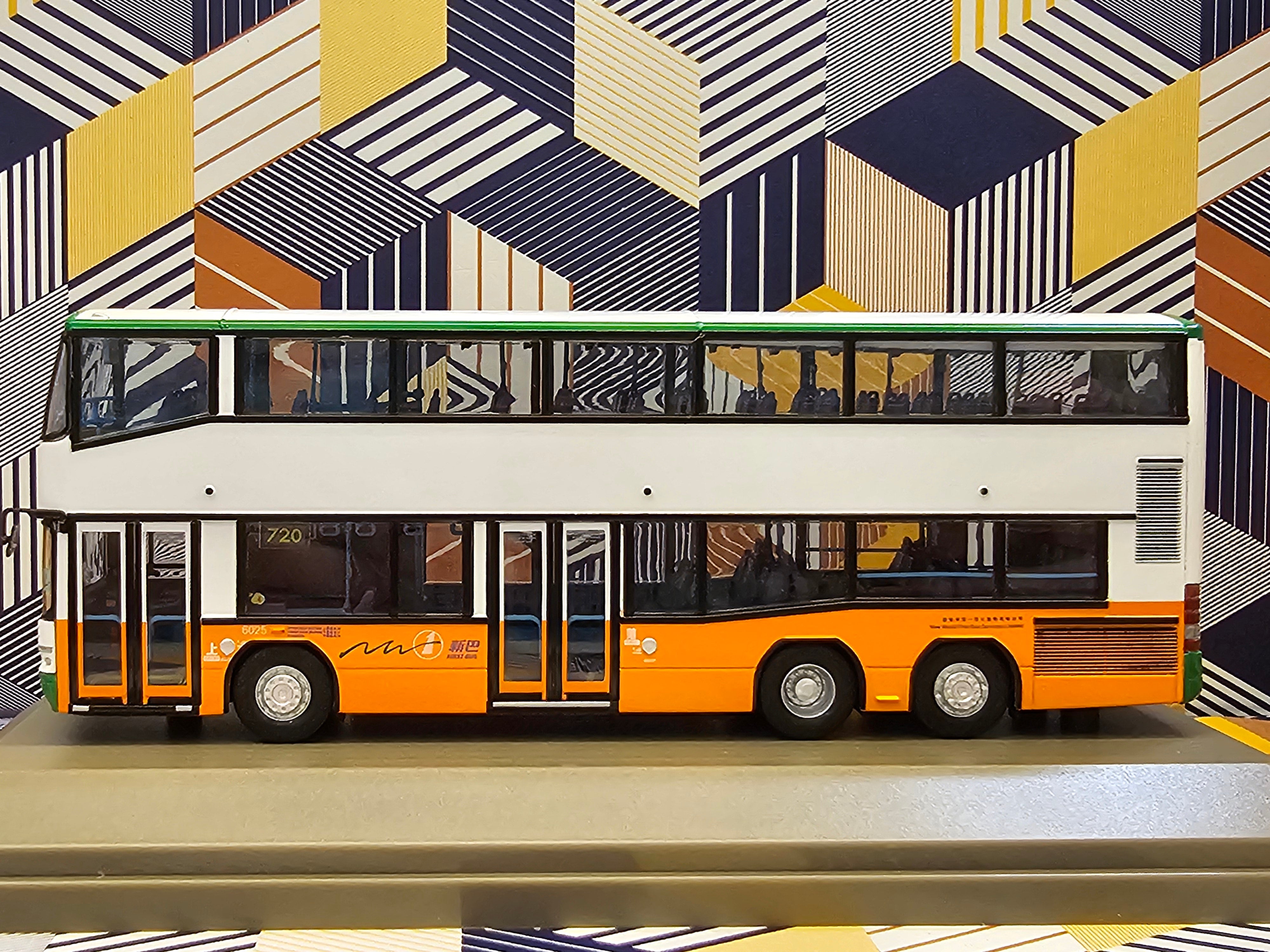 NWFB Neoplan Centroliner 12m 6025 Route: 720 – MSD BUS~ pre-owned bus model