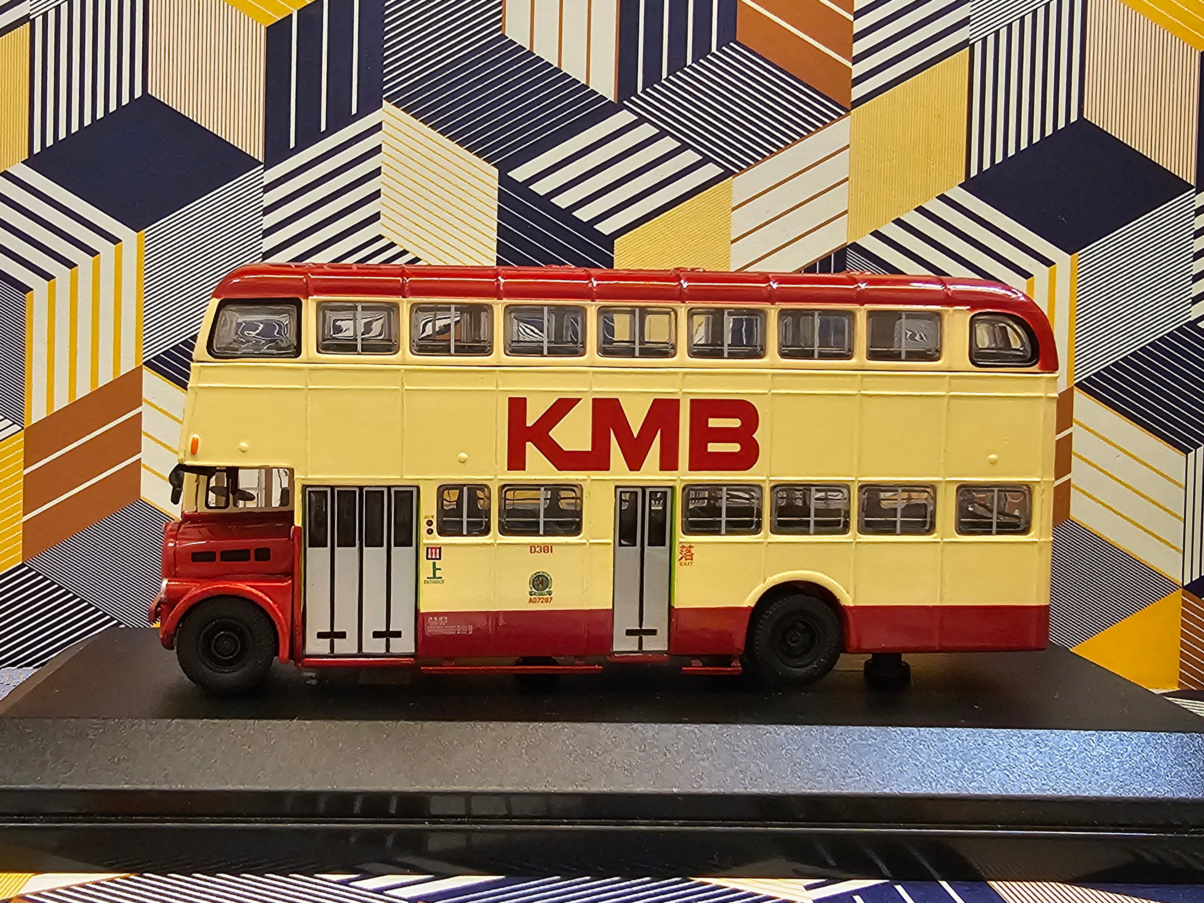 KMB Daimler E D381 Route: 111 – MSD BUS~ pre-owned bus model